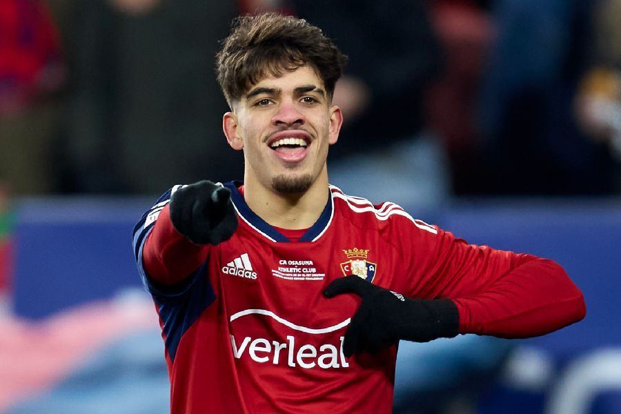 نـــادٍ إنجليزي مُستعد لدفع مبلغ 40 مليون يورو لضمِّ الزلـــزولي - آشكاين